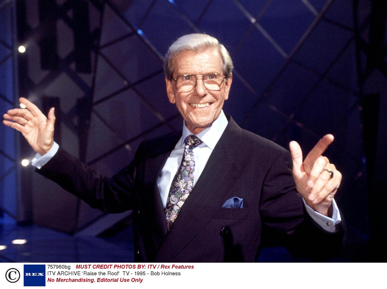 'Blockbusters' presenter Bob Holness dies, aged 83