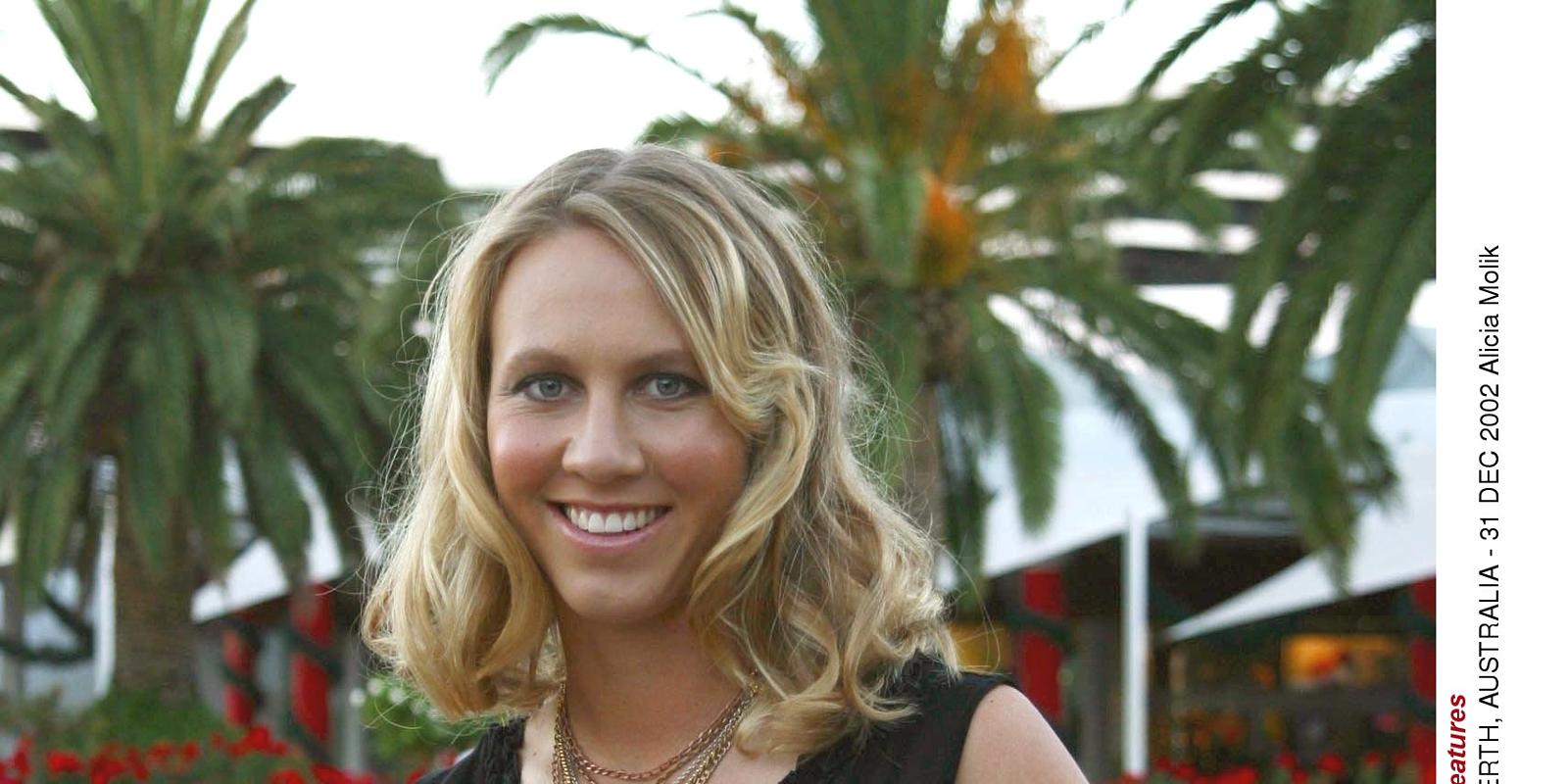 Alicia Molik (Professional Tennis Player) ~ Bio with [ Photos | Videos ]