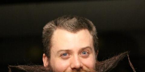 Man grows Spider-Man beard - picture