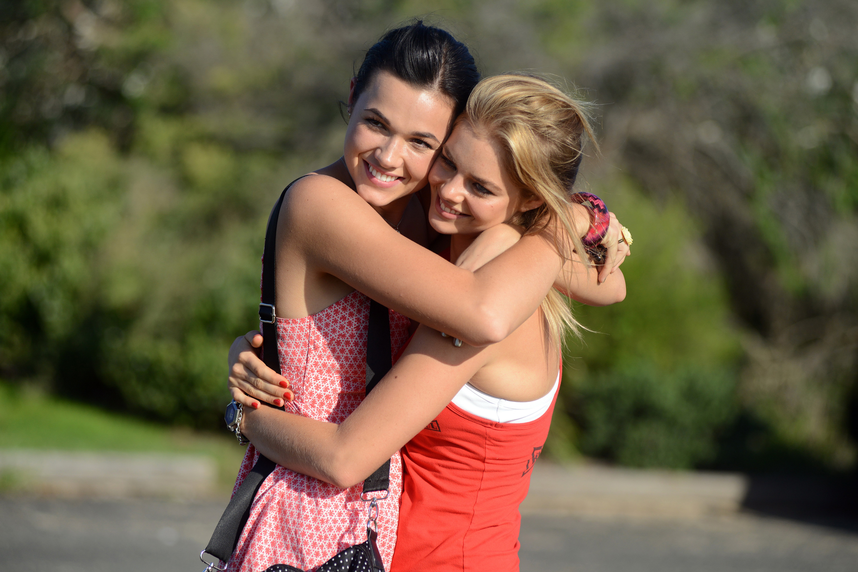 'Neighbours' Imogen collapse, 'H&A' kiss