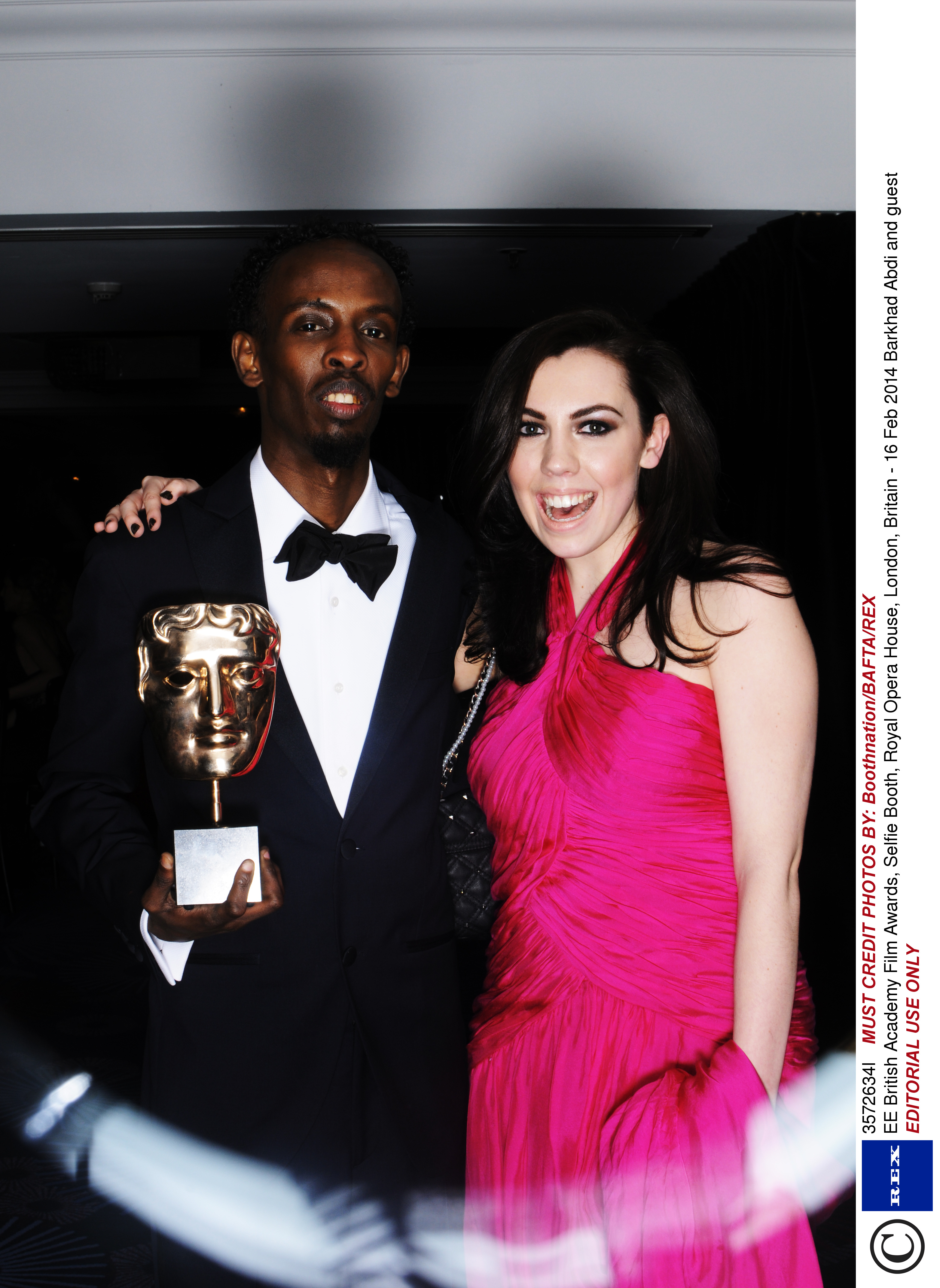 13 fun star selfies from the BAFTAs