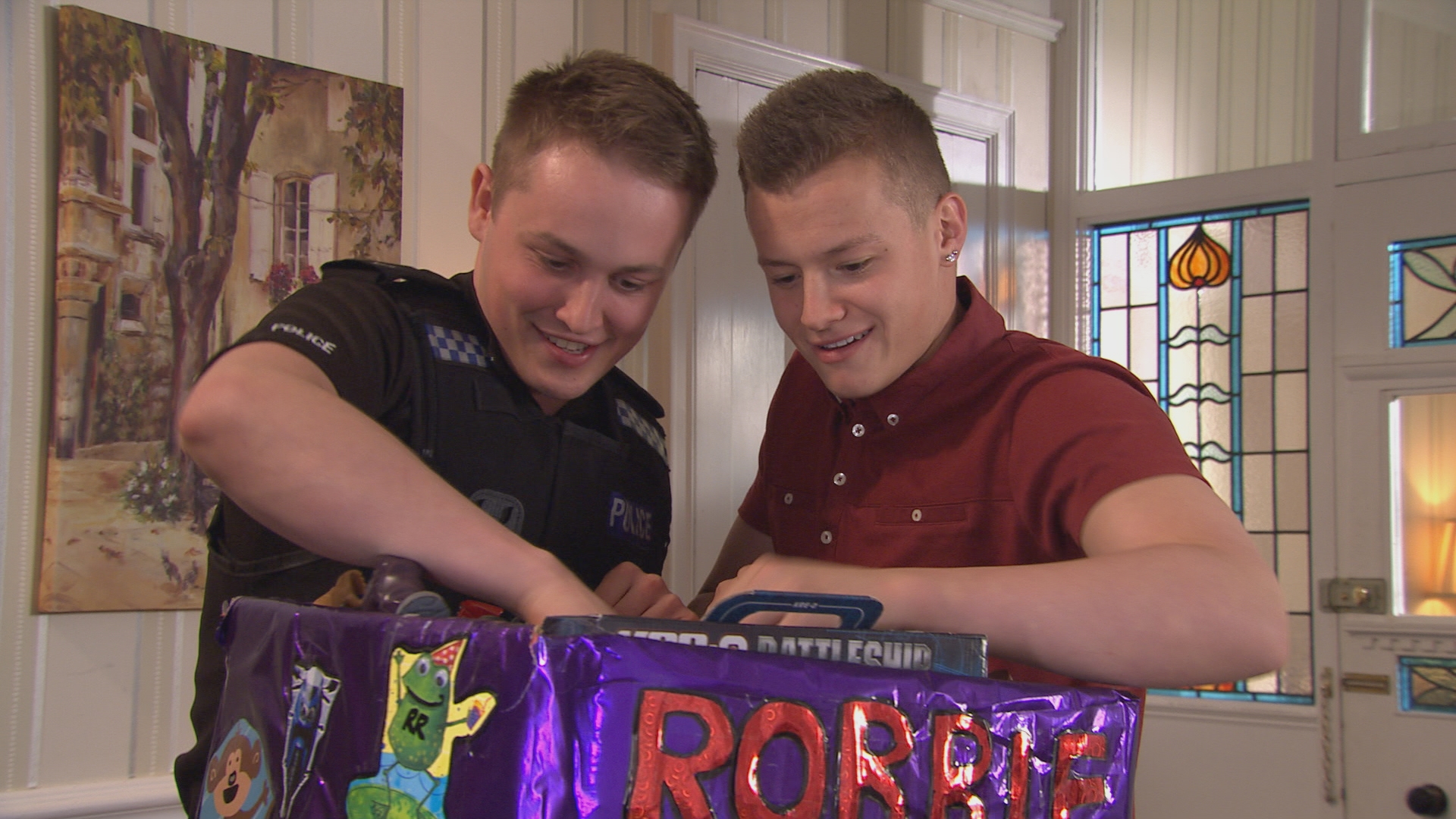 Hollyoaks pics: See Robbie meet his match