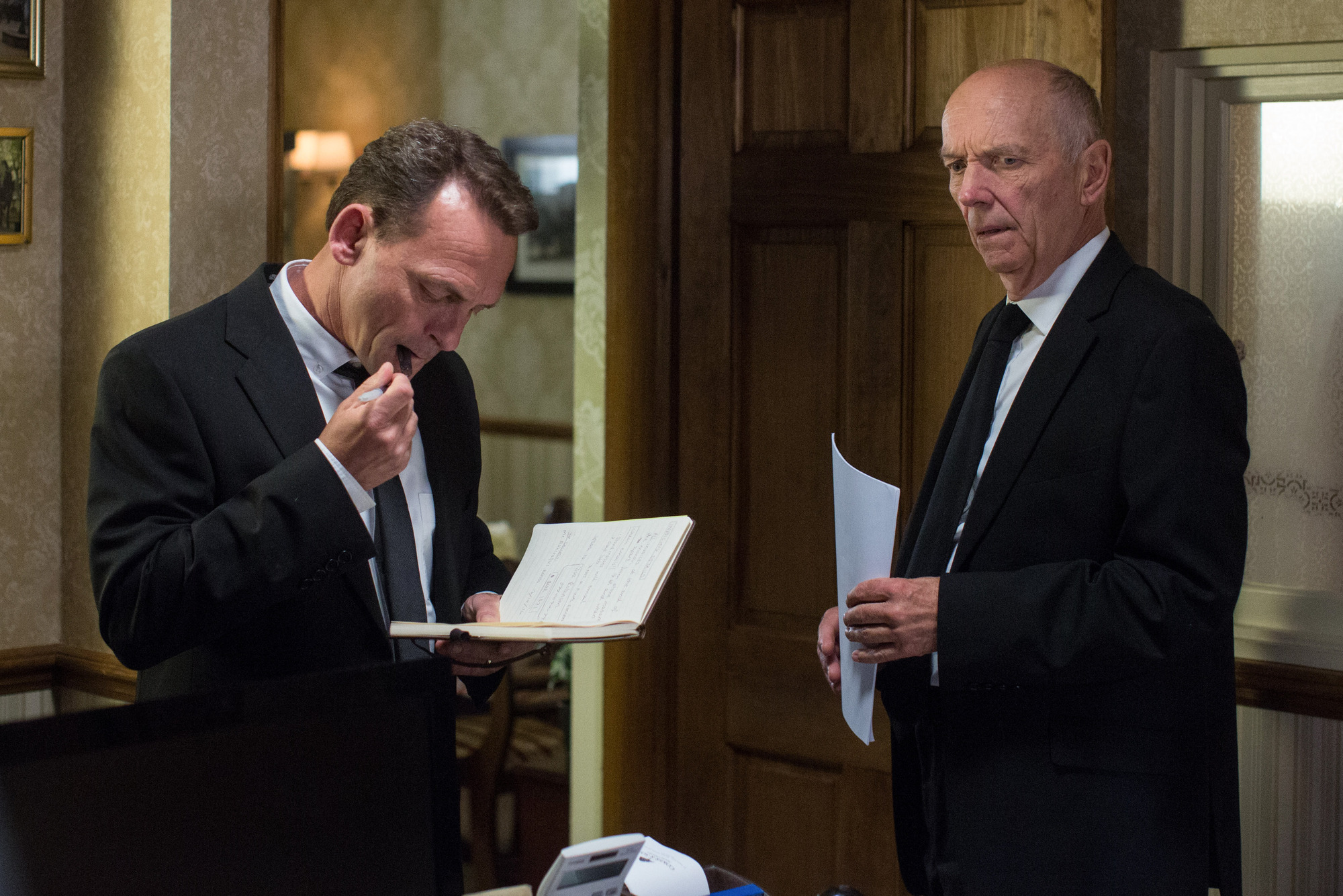 EastEnders star Roger Sloman reveals his true feelings on Les Coker ...