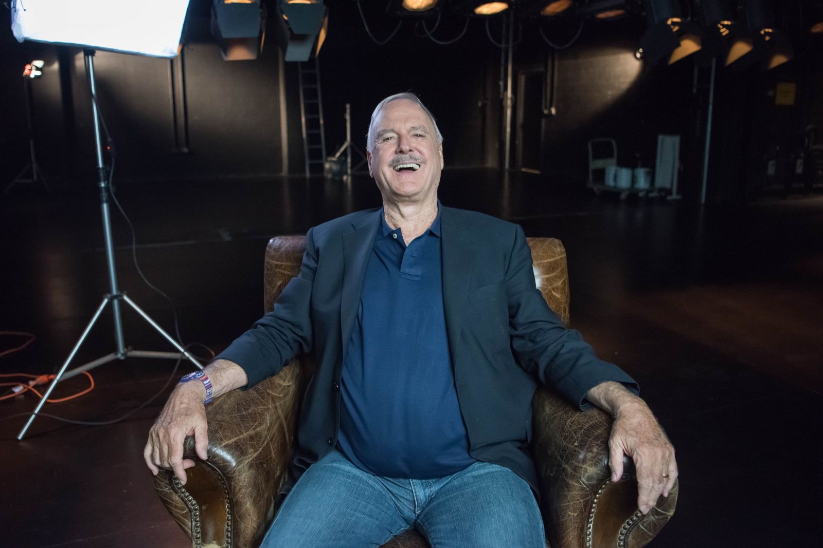 John Cleese brought his cat onto the One Show and everyone's loving it